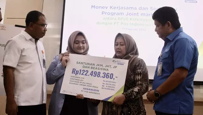 BPJS Ketenagakerjaan dan PT Pos Lanjutkan Beri Perlindungan Pekerja BPJS Ketenagakerjaan dan PT Pos Lanjutkan Beri Perlindungan Pekerja