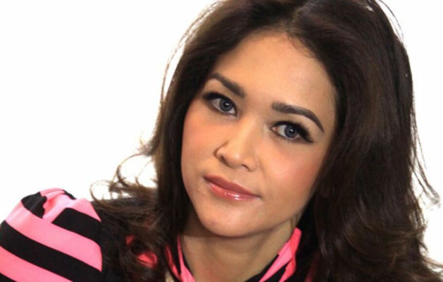 Manajer Tanggapi Rumor Maia Estianty Akan Menikah Usai Lebaran Manajer Tanggapi Rumor Maia Estianty Akan Menikah Usai Lebaran
