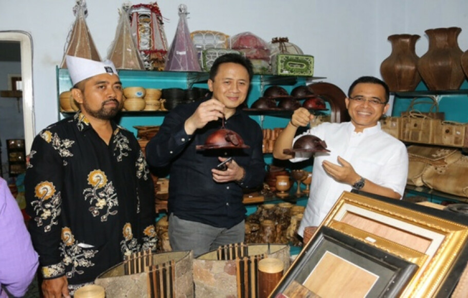 Sektor Ekonomi Kreatif Banyuwangi Diyakini Kian Menggeliat Sektor Ekonomi Kreatif Banyuwangi Diyakini Kian Menggeliat