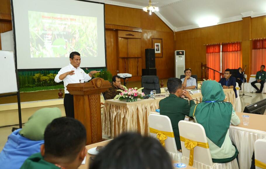 Mentan Dorong Mahasiswa Sukseskan Program Pertanian Mentan Dorong Mahasiswa Sukseskan Program Pertanian