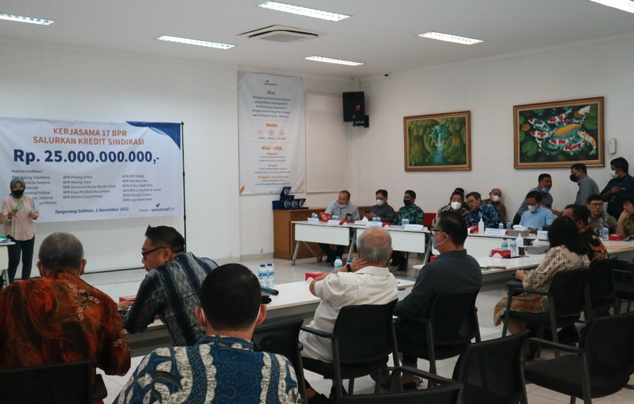 BPR Dukung Bisnis UMKM Naik Kelas Lewat Kredit Sindikasi BPR Dukung Bisnis UMKM Naik Kelas Lewat Kredit Sindikasi