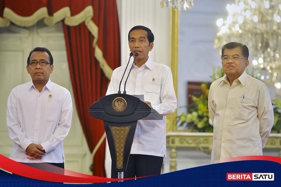 Jokowi Berhentikan Sementara Abraham Samad dan Bambang Widjojanto Jokowi Berhentikan Sementara Abraham Samad dan Bambang Widjojanto