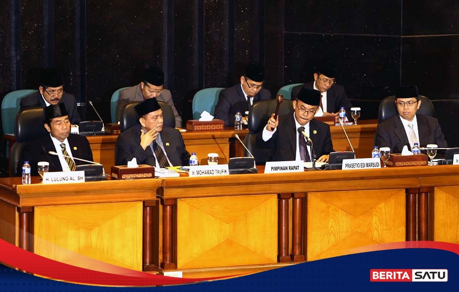 Besok, Panitia Angket DPRD DKI Temui Kemdagri Besok, Panitia Angket DPRD DKI Temui Kemdagri