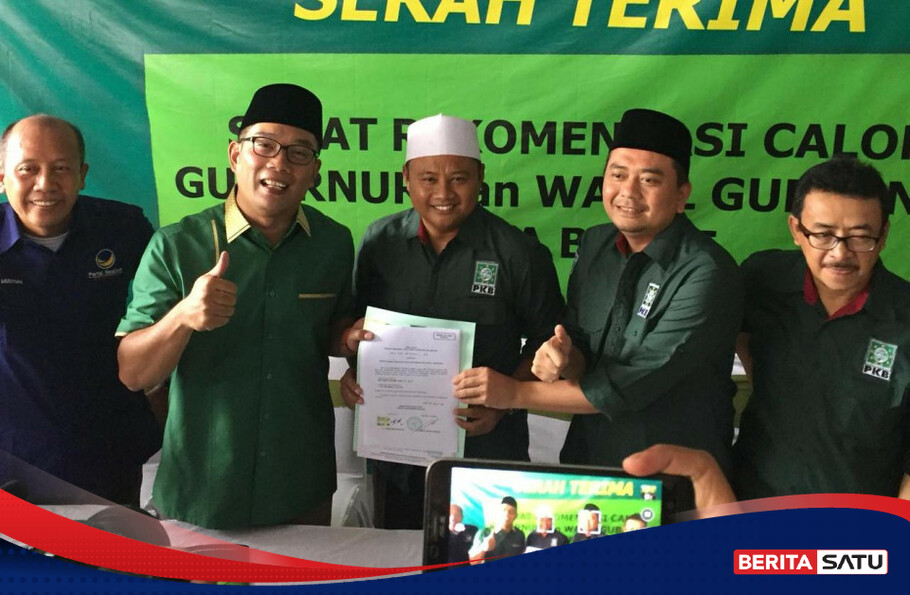 Akhirnya PKB Beri Surat Rekomendasi Ridwan Kamil - Uu Rhuzanul Akhirnya PKB Beri Surat Rekomendasi Ridwan Kamil - Uu Rhuzanul