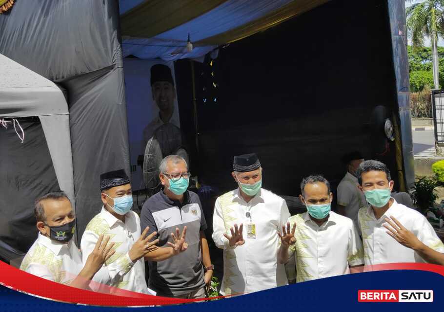 Rekam Jejak Calon Terlihat dalam Debat Terakhir Pilgub Sumbar Rekam Jejak Calon Terlihat dalam Debat Terakhir Pilgub Sumbar