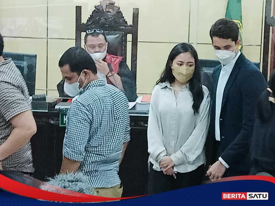 Rachel Vennya Mulai Jalani Sidang Kasus Karantina Kesehatan Rachel Vennya Mulai Jalani Sidang Kasus Karantina Kesehatan