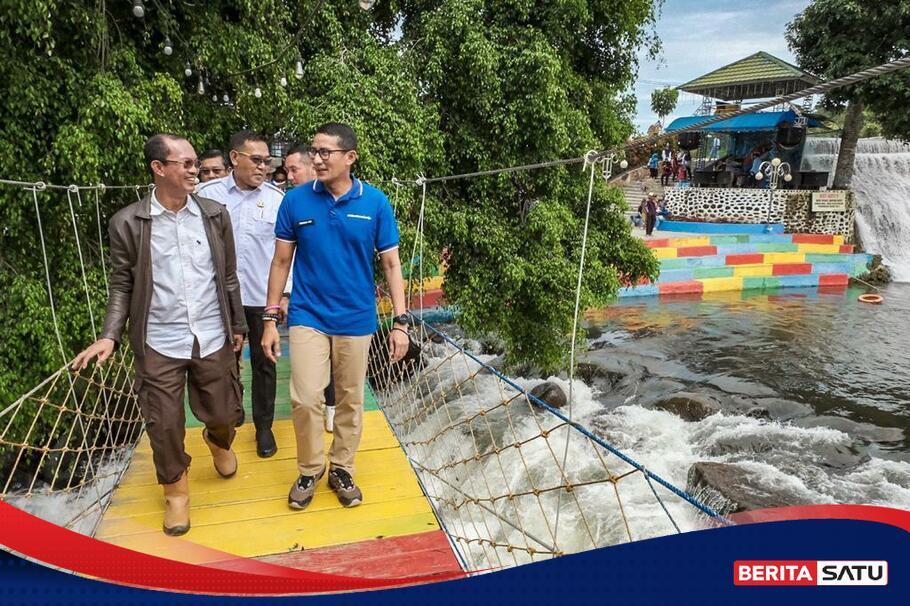 Sandiaga Uno Dorong Agrowisata Tanjung Sakti Jadi Desa Wisata - Halaman 1 Sandiaga Uno Dorong Agrowisata Tanjung Sakti Jadi Desa Wisata - Halaman 1