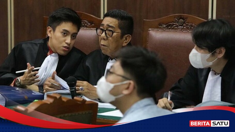 Henry Yosodiningrat Bongkar Fakta Baru Di Balik Kasus Rionald Anggara