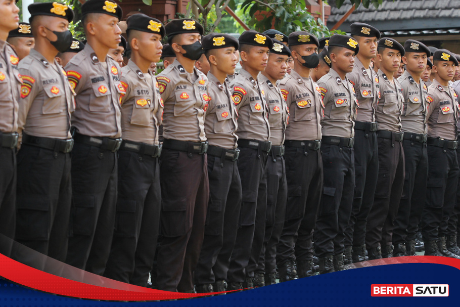 2.898 Personel Gabungan Dikerahkan Amankan Laga Persija vs Persebaya 2.898 Personel Gabungan Dikerahkan Amankan Laga Persija vs Persebaya