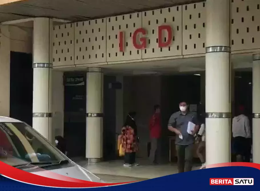 Bocah Korban Peluru Nyasar di Bekasi Jalani Operasi Angkat Proyektil Peluru Bocah Korban Peluru Nyasar di Bekasi Jalani Operasi Angkat Proyektil Peluru