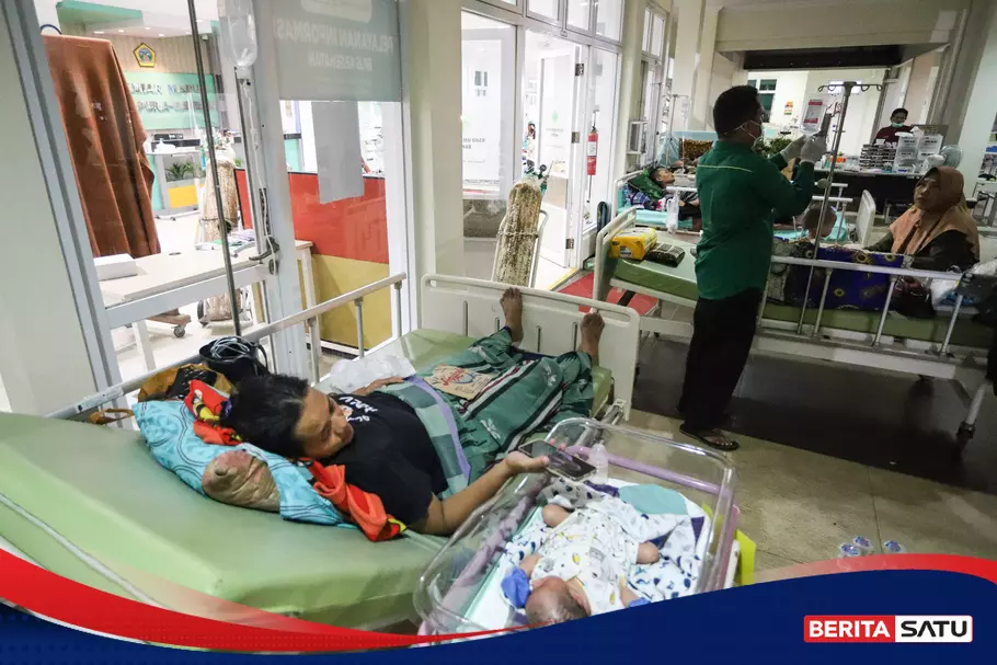 Gunakan Kapal Bahari, BPBD Jatim Distribusikan Bantuan Korban Gempa Bawean Gunakan Kapal Bahari, BPBD Jatim Distribusikan Bantuan Korban Gempa Bawean