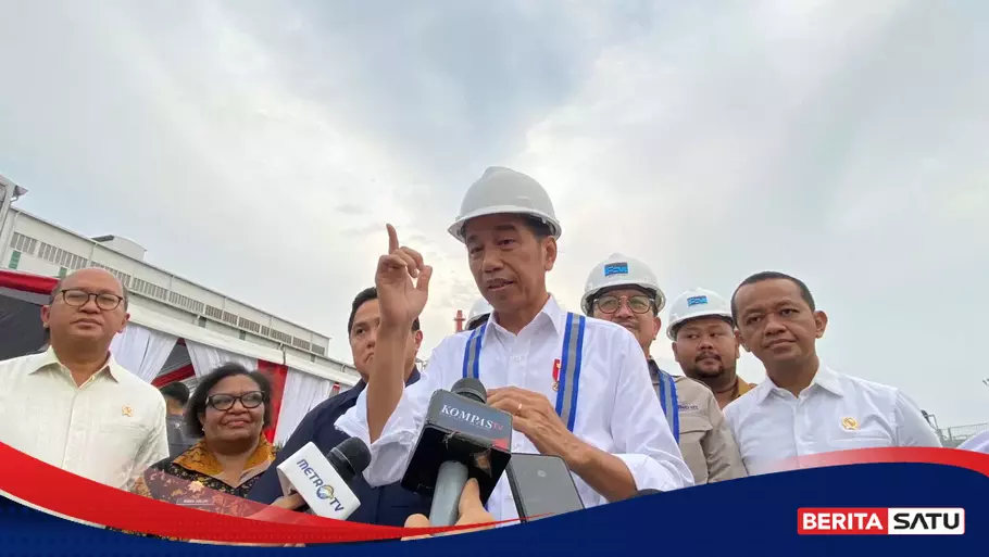 Guru Besar FEB UI Sebut Jokowi Layak Disebut Bapak Infrastruktur Indonesia Guru Besar FEB UI Sebut Jokowi Layak Disebut Bapak Infrastruktur Indonesia