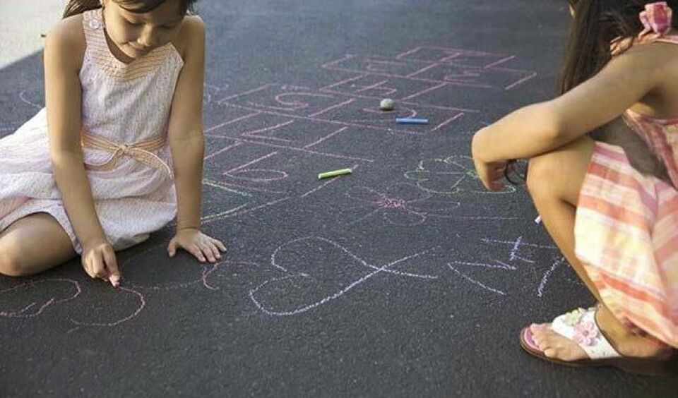 Menggambar Rangsang Otak Anak Jadi Lebih Kreatif