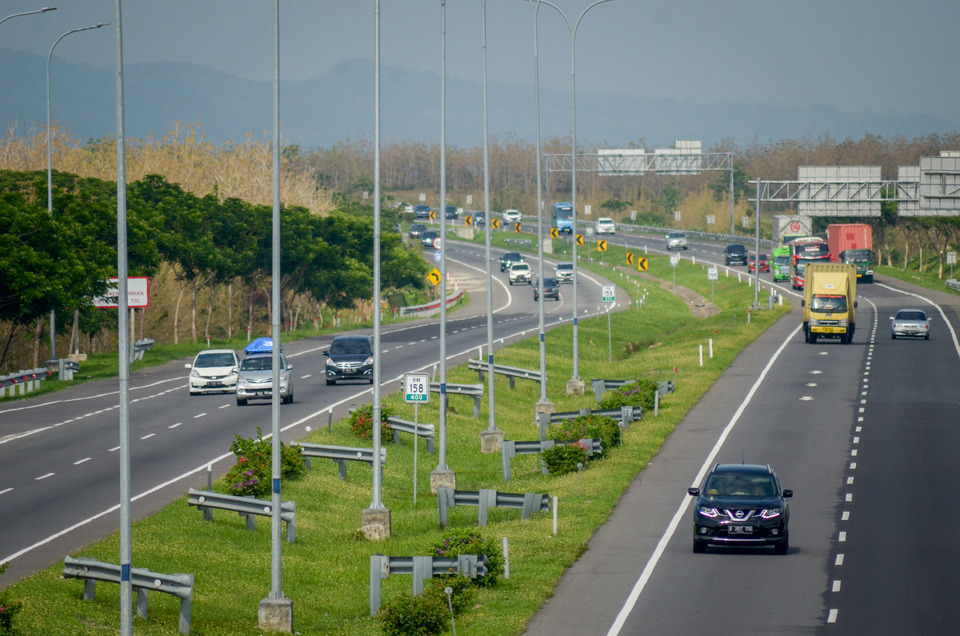 Pengelola Tol Cipali Bangun Lajur Darurat Pengelola Tol Cipali Bangun Lajur Darurat