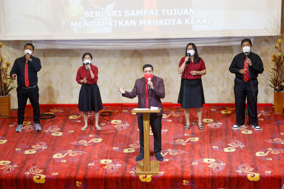 Ibadah Jumat Agung Di Tangerang Selatan