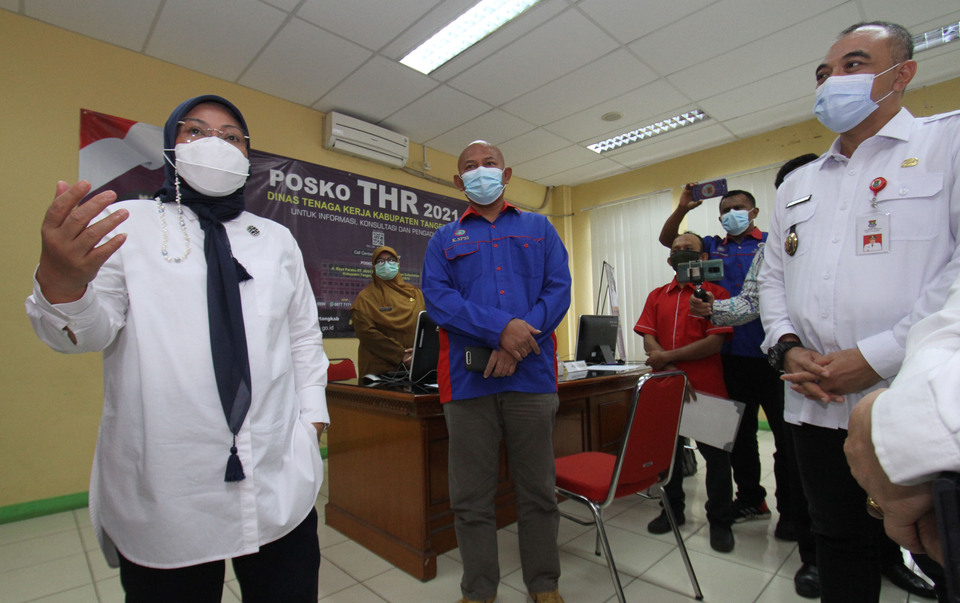 Kunker ke Semarang, Menaker Tinjau Aktivasi Rekening Pekerja Penerima BSU Kunker ke Semarang, Menaker Tinjau Aktivasi Rekening Pekerja Penerima BSU