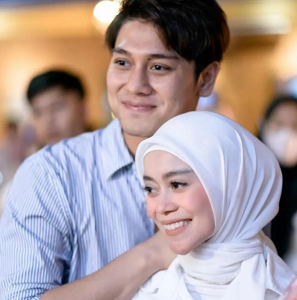 Jadi Korban KDRT, Lesti Kejora Belum Berencana Gugat Cerai Rizky Billar Jadi Korban KDRT, Lesti Kejora Belum Berencana Gugat Cerai Rizky Billar