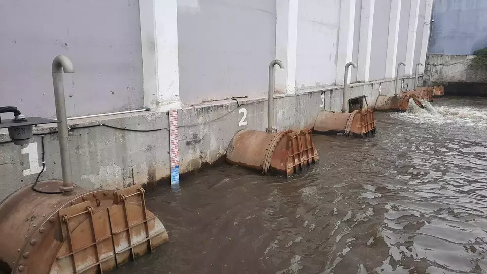 Status Pintu Air Pasar Ikan Siaga II pada Sabtu Pagi Status Pintu Air Pasar Ikan Siaga II pada Sabtu Pagi
