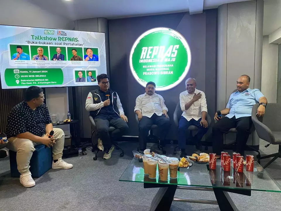 Anies Dinilai Tak Bercermin Saat Beri Nilai 11 atas Kinerja Menhan Prabowo Anies Dinilai Tak Bercermin Saat Beri Nilai 11 atas Kinerja Menhan Prabowo