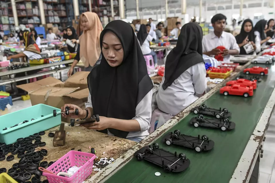 Kemenaker Terbitkan SE Libur Nasional dan Cuti Bersama Nataru, Ini ... Kemenaker Terbitkan SE Libur Nasional dan Cuti Bersama Nataru, Ini ...