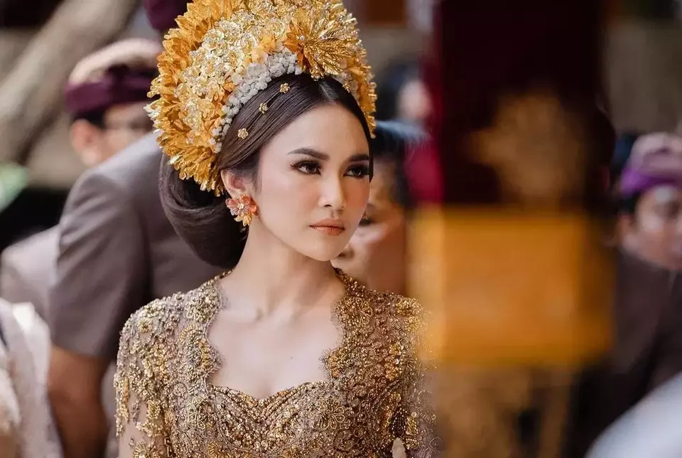 Mahalini Mualaf Setelah Melakukan Mepamit dengan Keluarga Mahalini Mualaf Setelah Melakukan Mepamit dengan Keluarga