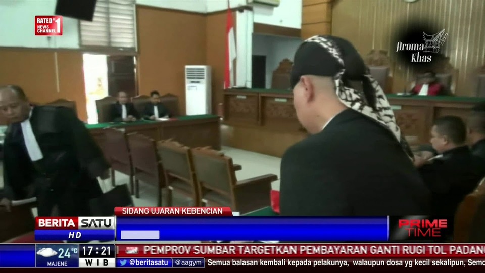 Sidang Pembacaan Eksepsi Kasus Ujaran Kebencian Ahmad Dhani Sidang Pembacaan Eksepsi Kasus Ujaran Kebencian Ahmad Dhani