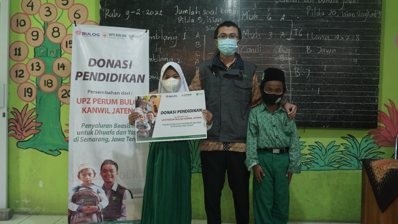 UPZ Bulog Kanwil Jateng dan DD Jateng Gulirkan Beasiswa Bagi Anak Yatim ... UPZ Bulog Kanwil Jateng dan DD Jateng Gulirkan Beasiswa Bagi Anak Yatim ...